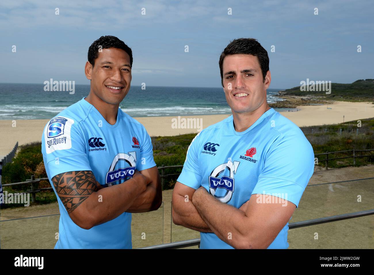 NSW Waratahs Super Rugby players Israel Folau and Dave Dennis pose for ...