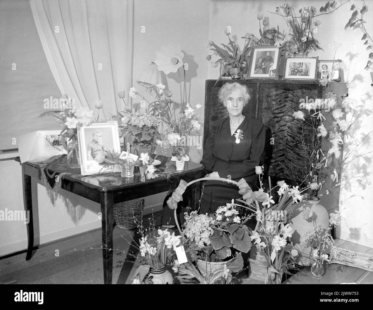 Miss Lydia Eriksson, Källö. Photo in April 1952. Fröken Lydia Eriksson ...