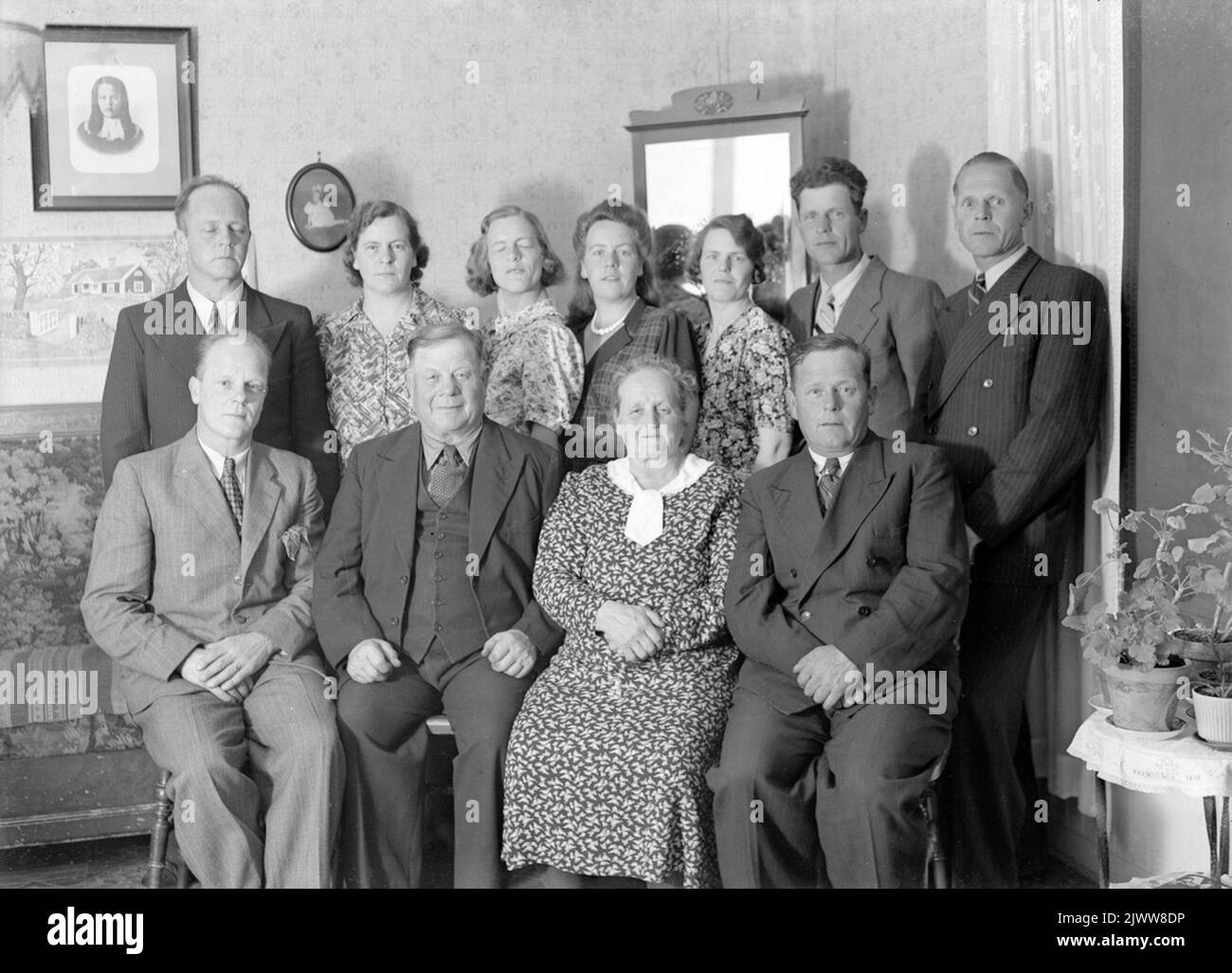The Sterner family, Atlas. Photo in September 1944. Familjen Sterner ...