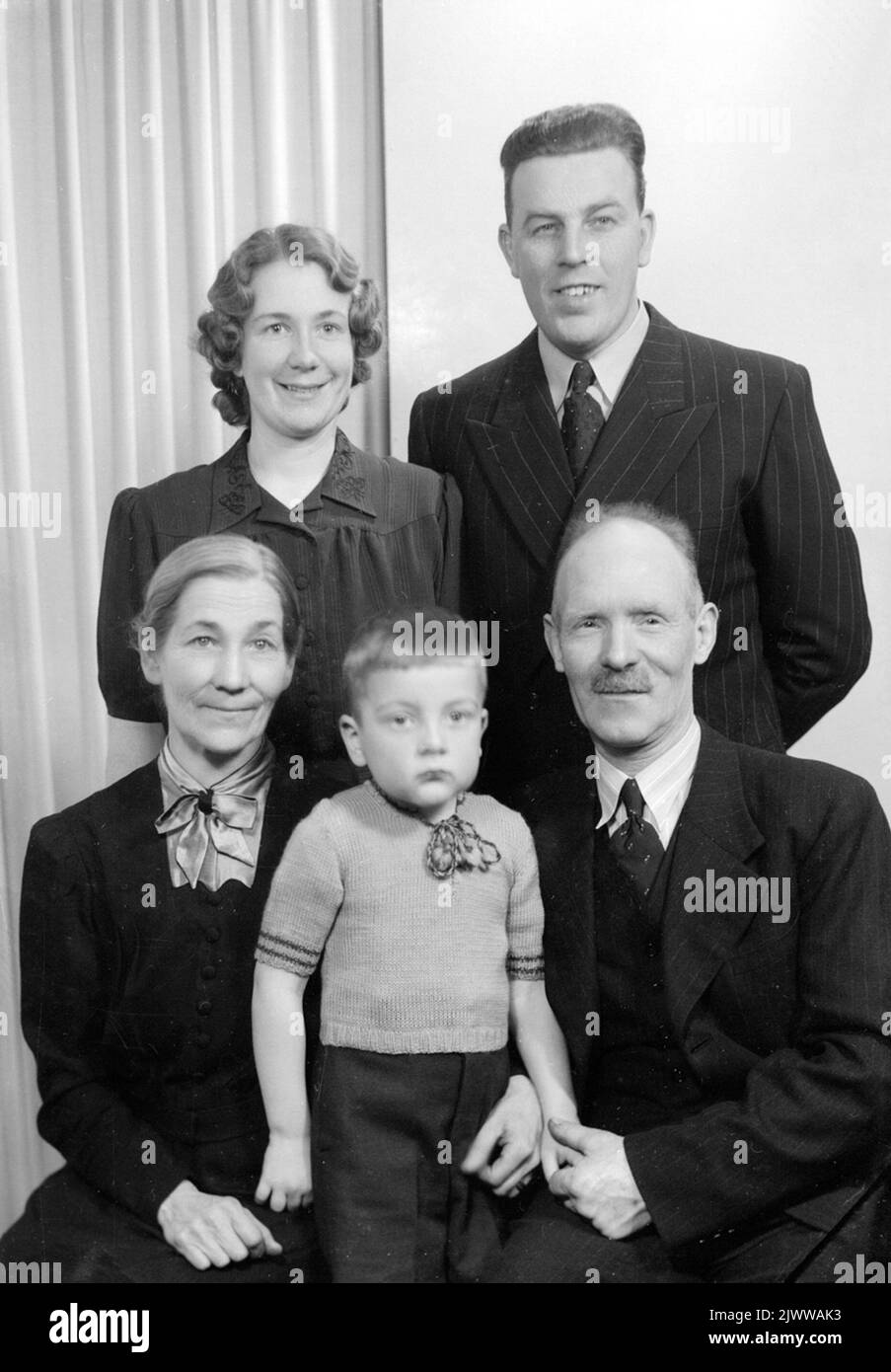 The Lindberg family. Photo 1943. Familjen Lindberg. Foto 1943 Stock ...