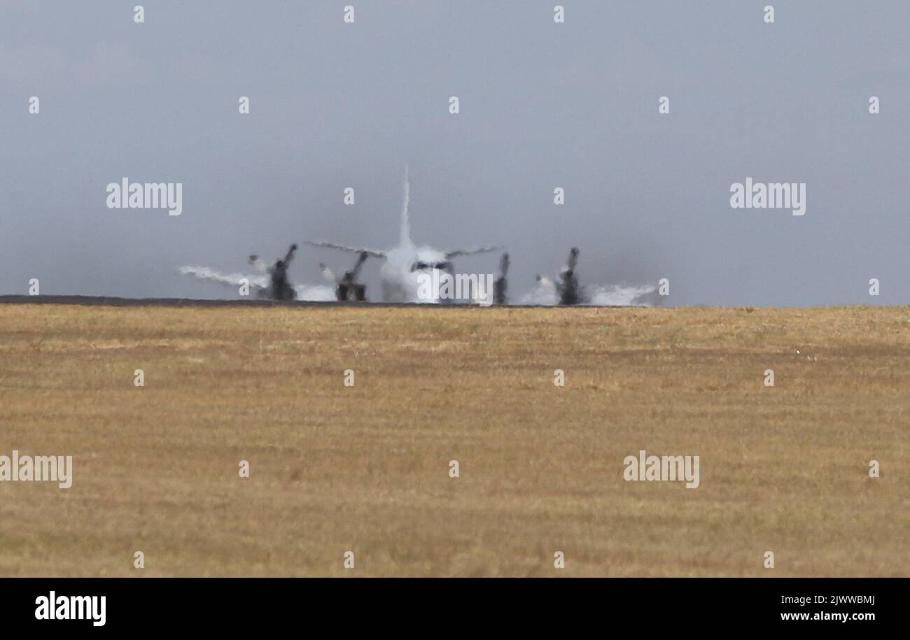 A Royal Australian Air Force AP-3C Orion takes off at RAAF Pearce Base ...