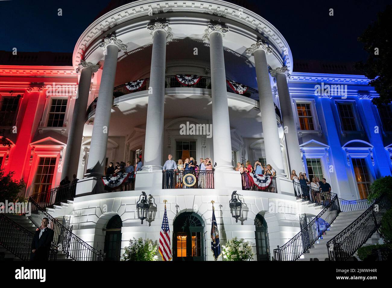 Family members watch fireworks hi-res stock photography and images - Alamy