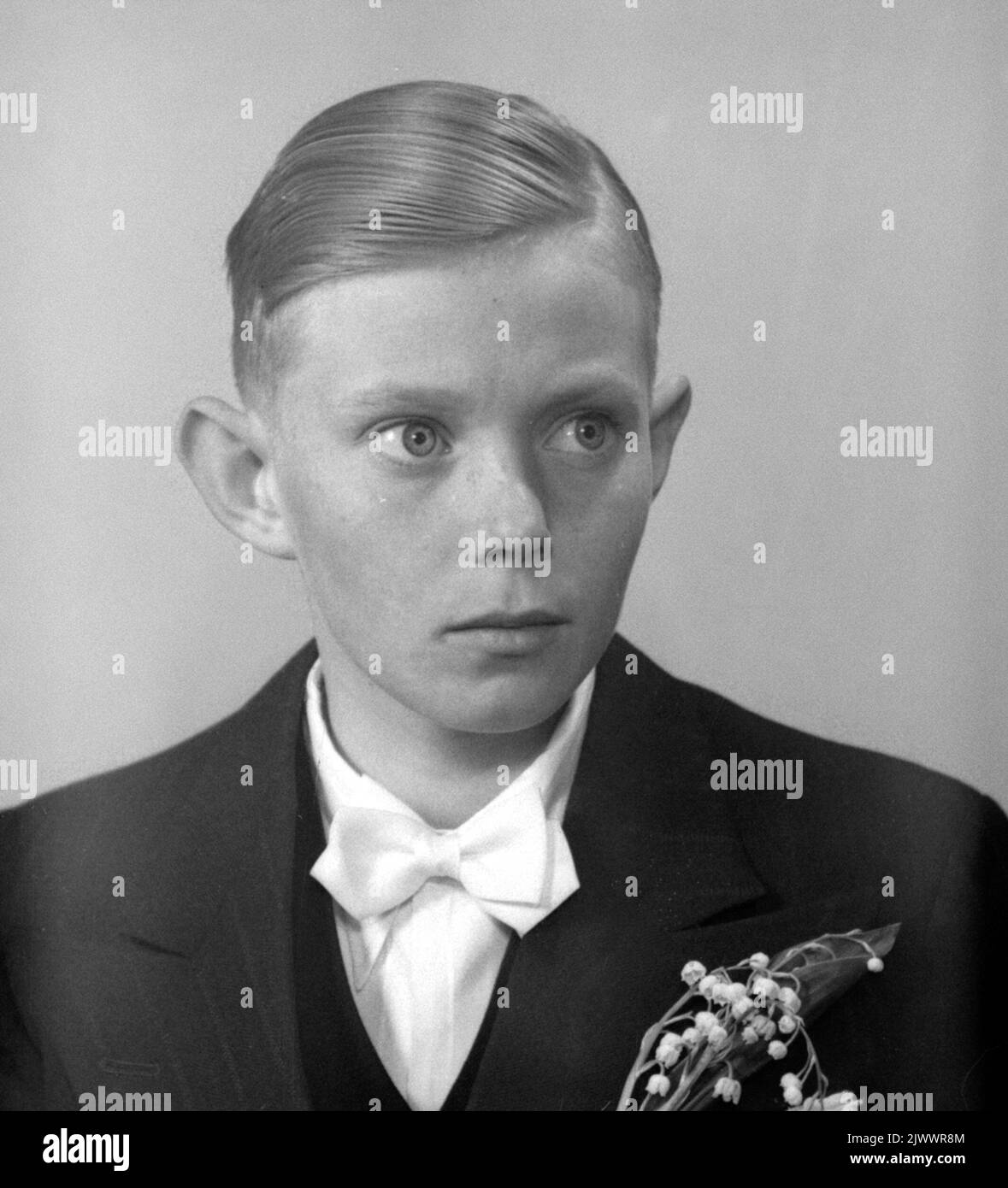 Confirmation Vallin. Photo in May 1940. Konfirmanden Vallin. Foto i maj ...