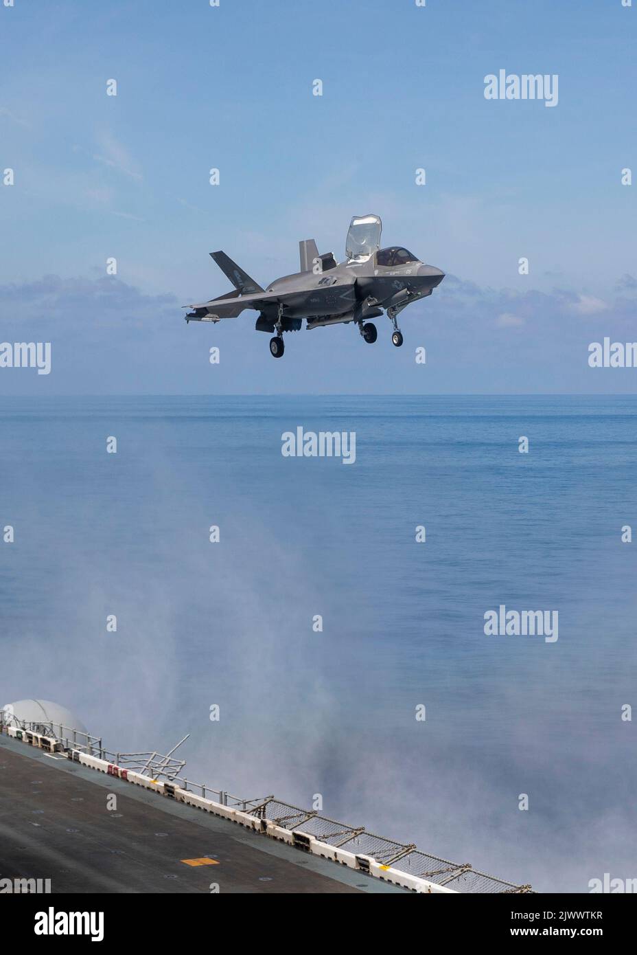 220906-N-TT639-1010 SOUTH CHINA SEA (Sept. 6, 2022) – An F-35B Lighting ...