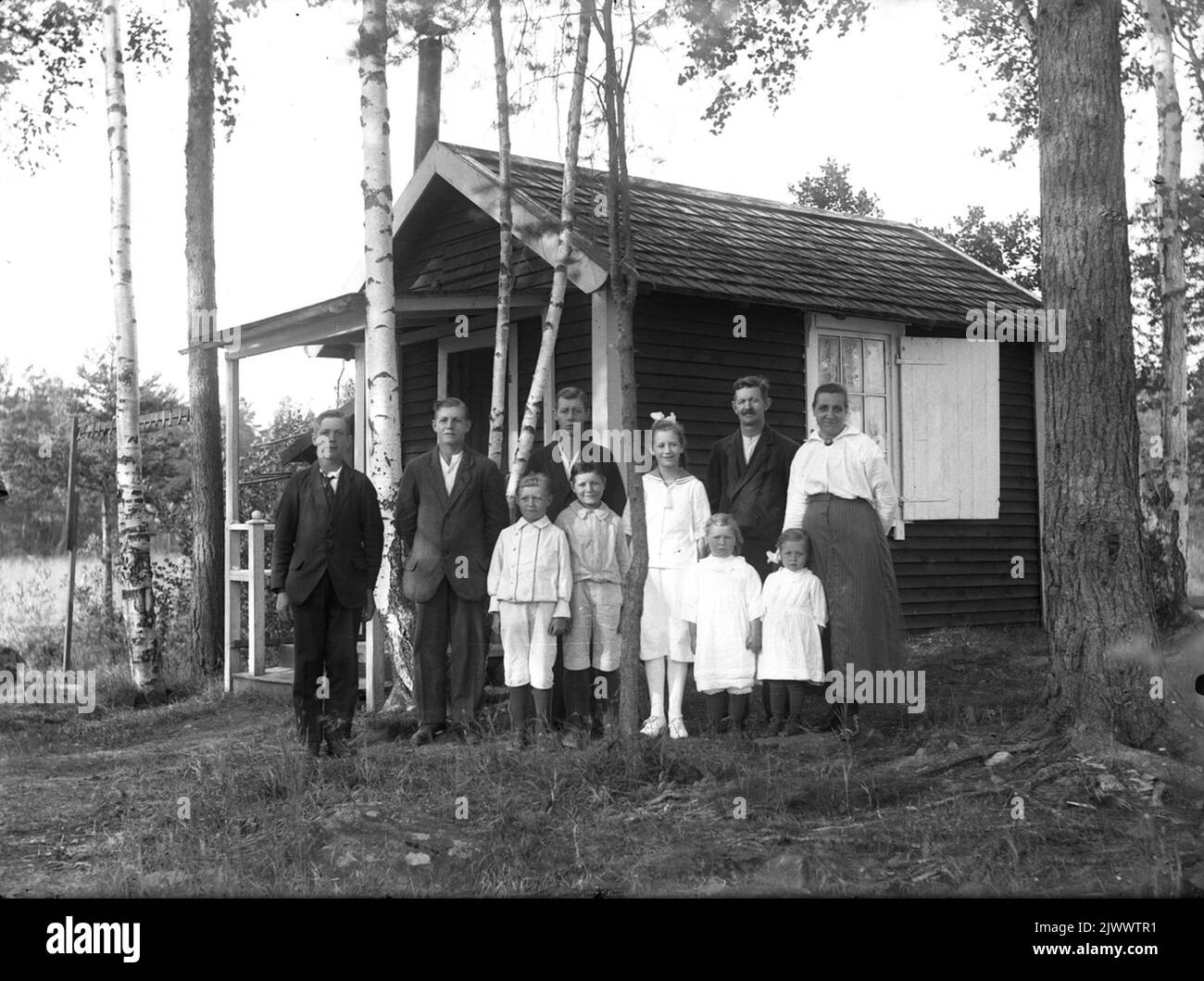 Stuga i skogen hi-res stock photography and images - Alamy