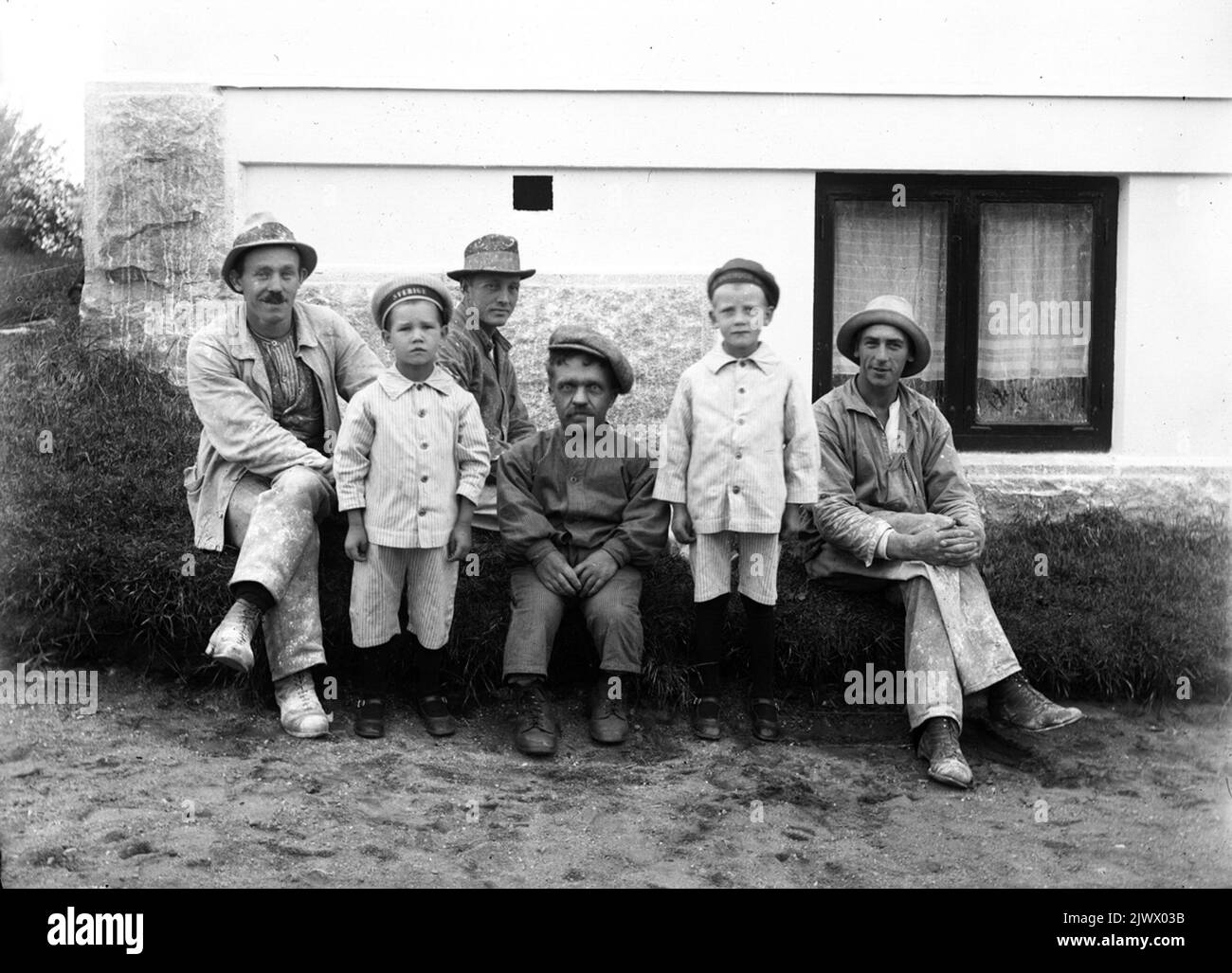 Lill-Johan ", two boys and mason at the Old City Hall (" Poor Care ...