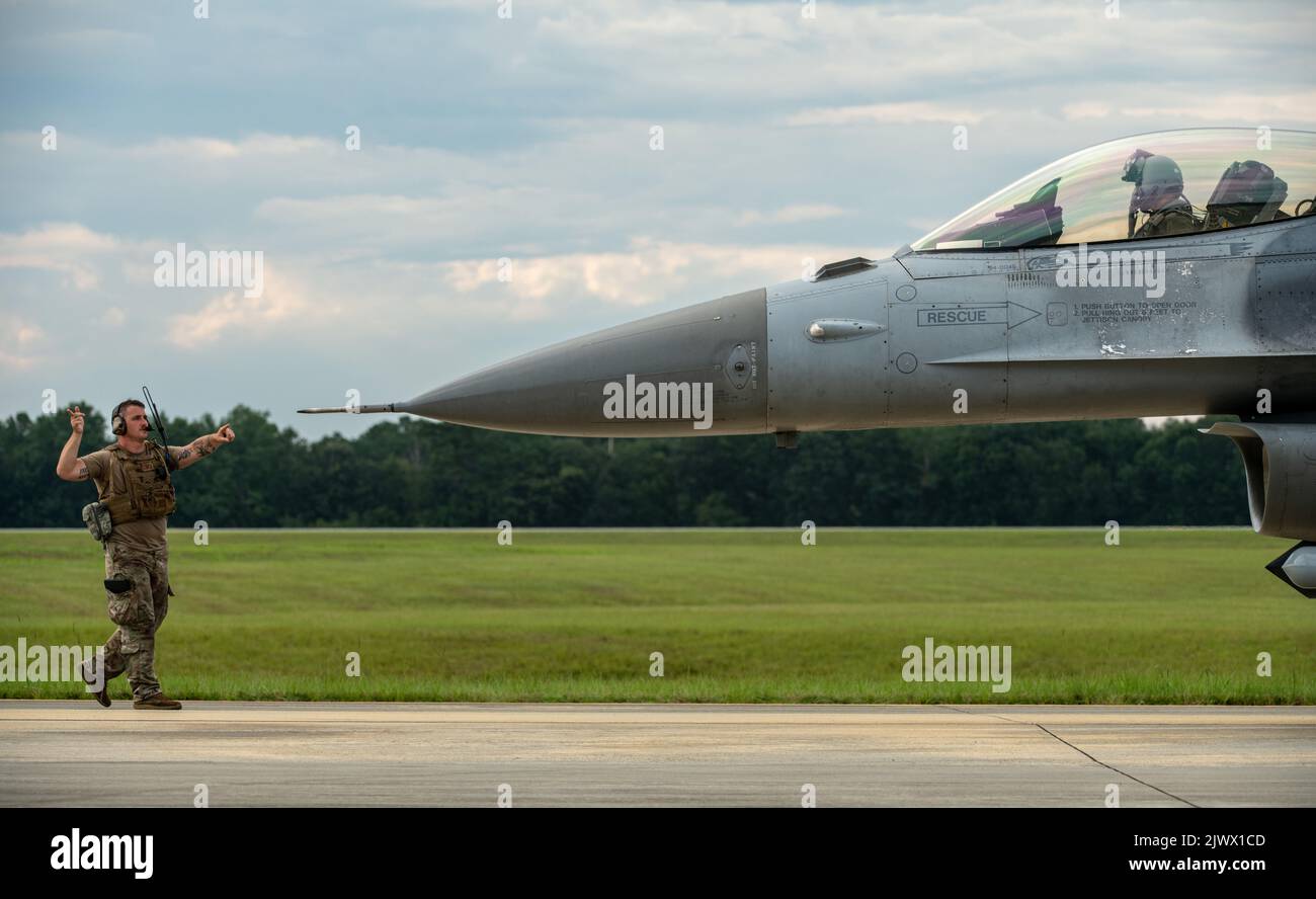 U.S. Air Force Staff Sgt. Michael Albrecht, 77th Fighter Generation ...