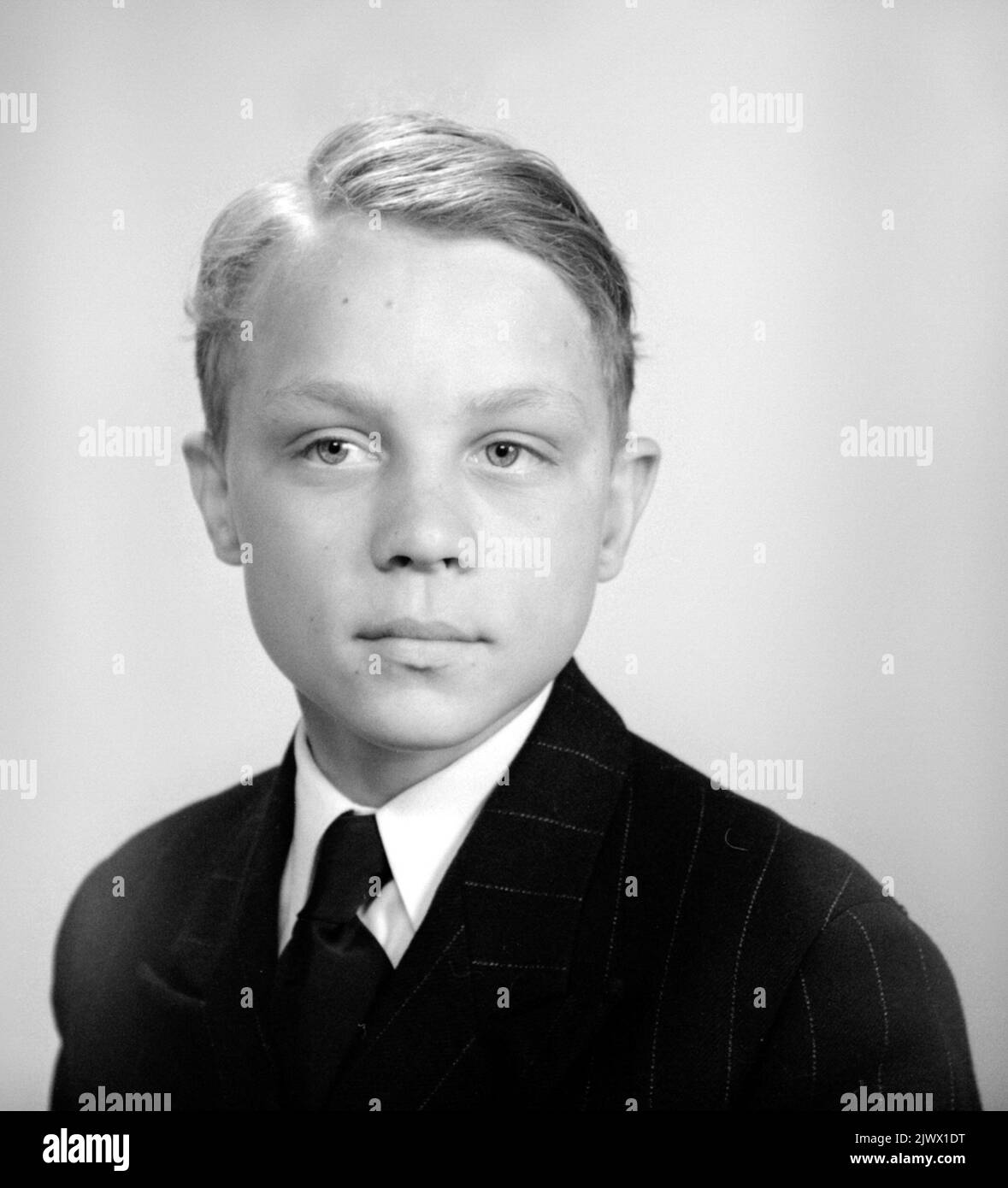 Confirmation Karl Erik Eriksson. Photo 1947. Konfirmanden Karl Erik ...