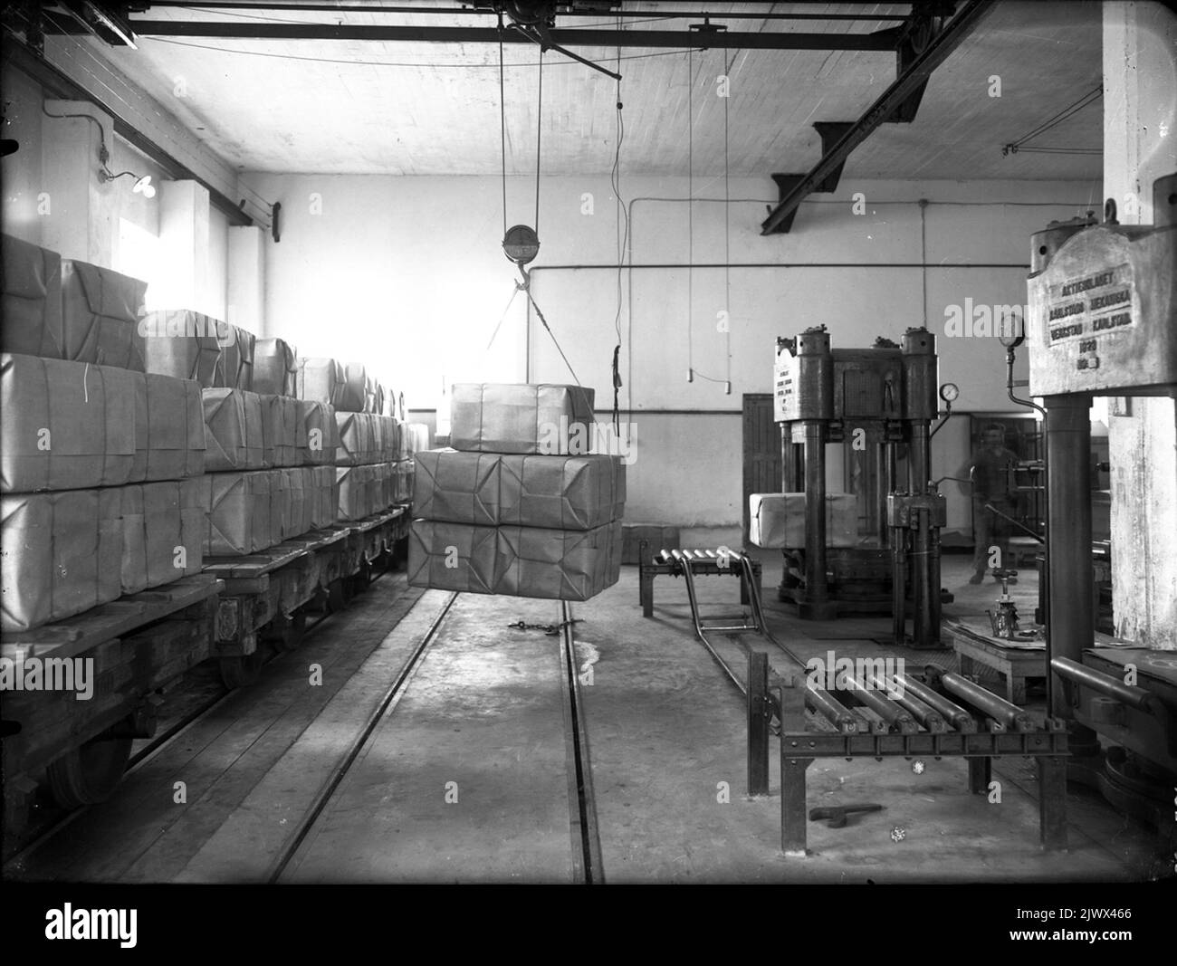 Letterpress printing paper Black and White Stock Photos & Images - Alamy