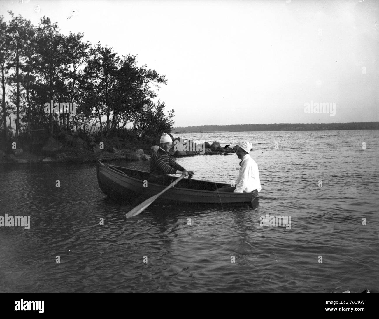 Hand navigation boat Black and White Stock Photos & Images - Alamy