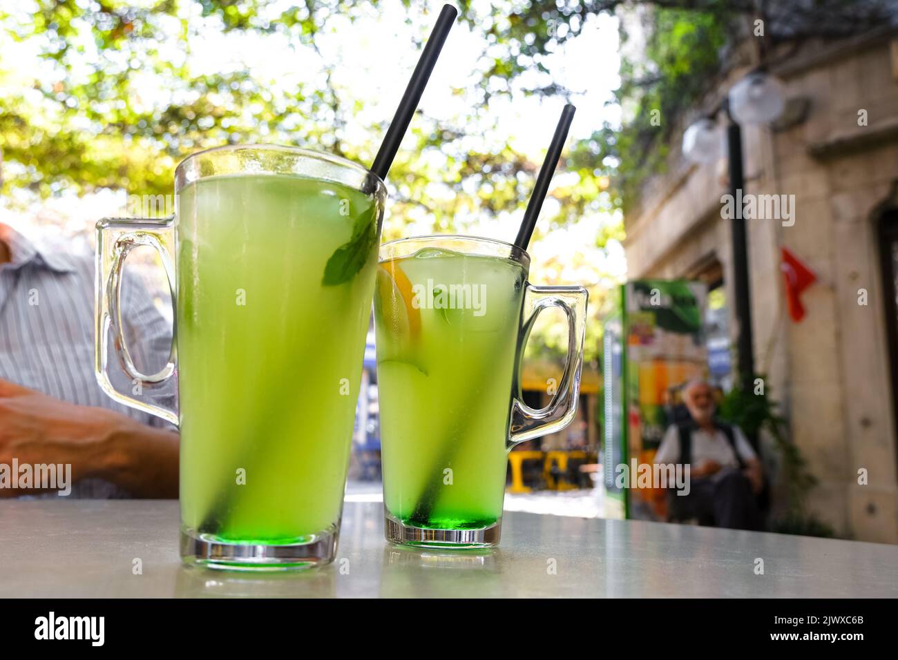 Cool table hi-res stock photography and images - Alamy