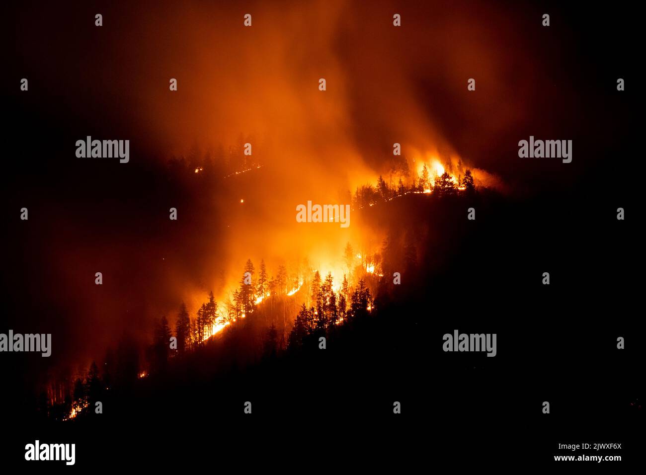 Wildfire drone hi-res stock photography and images - Alamy