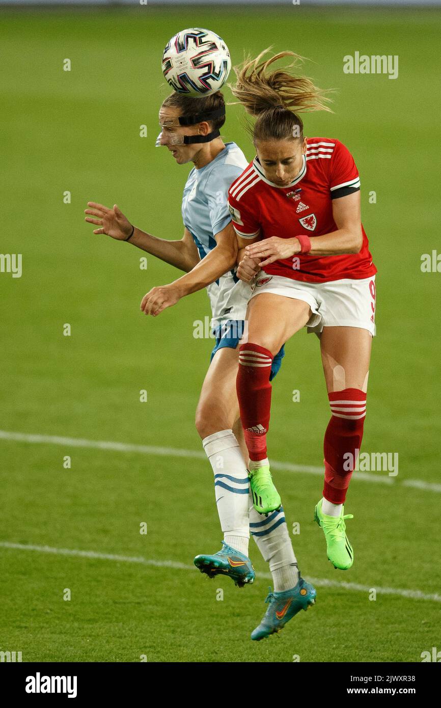 Sara v hi-res stock photography and images - Alamy