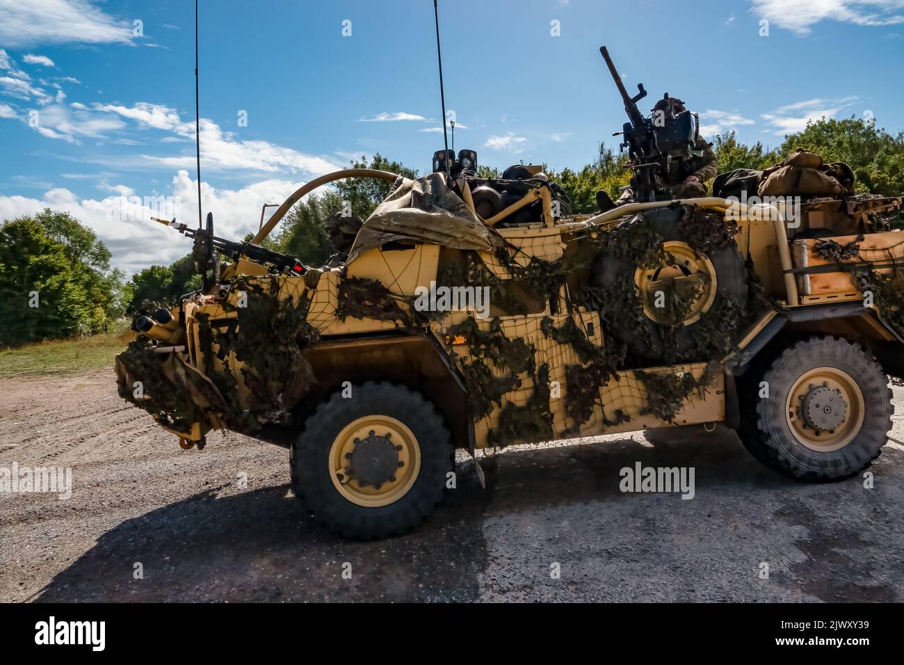 british army Supacat Jackal 4x4 rapid assault, fire support and ...