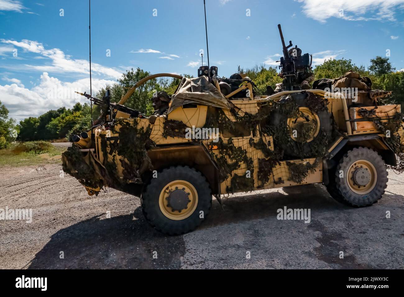 british army Supacat Jackal 4x4 rapid assault, fire support and ...