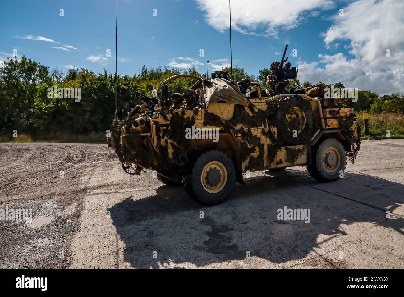 british army Supacat Jackal 4x4 rapid assault, fire support and ...