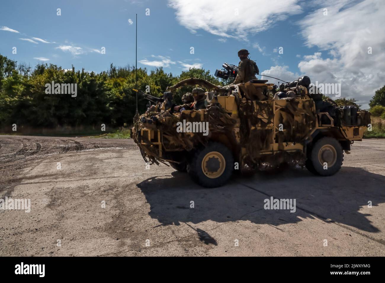 british army Supacat Jackal 4x4 rapid assault, fire support and ...