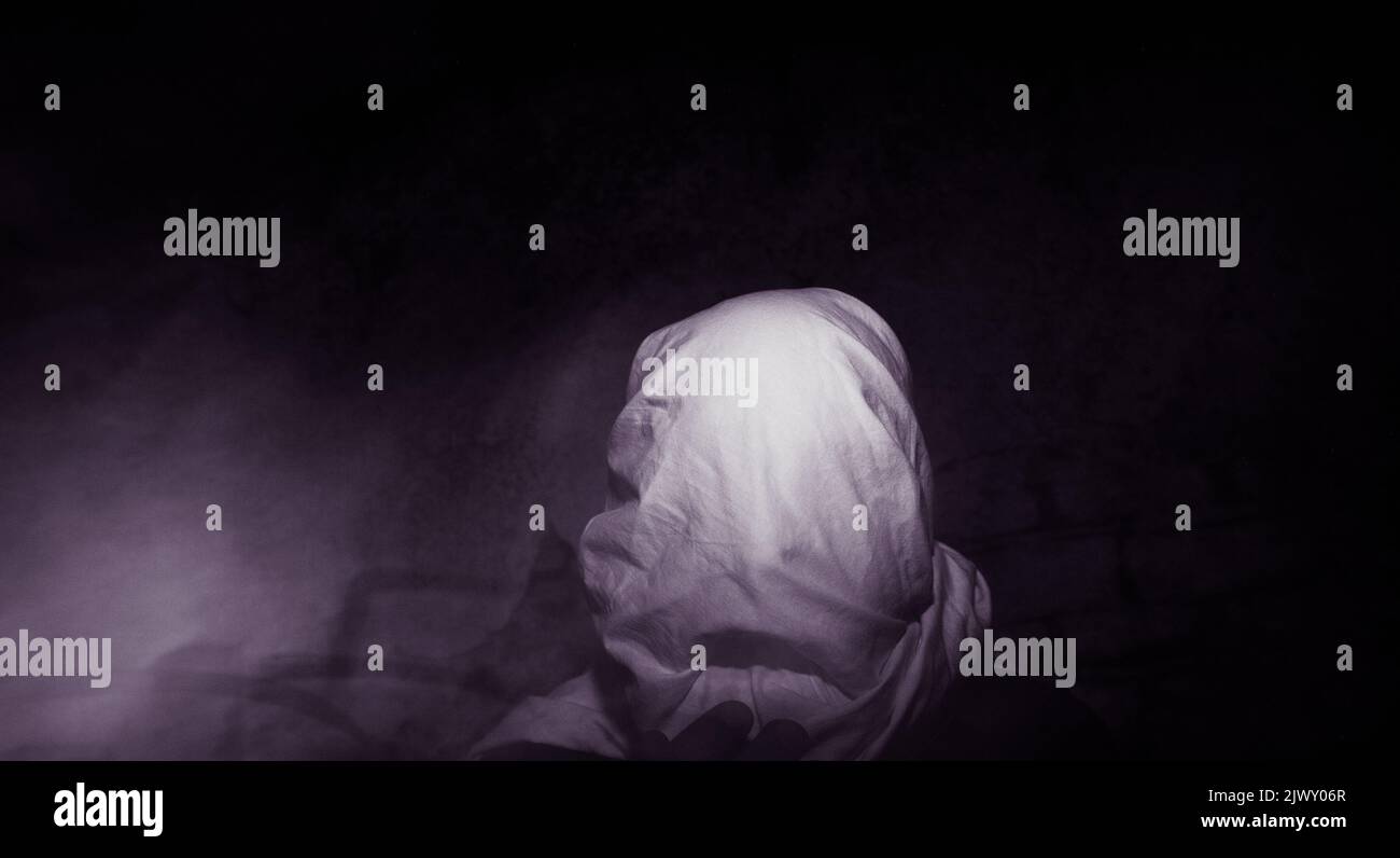 Ghost in the night hi-res stock photography and images - Alamy
