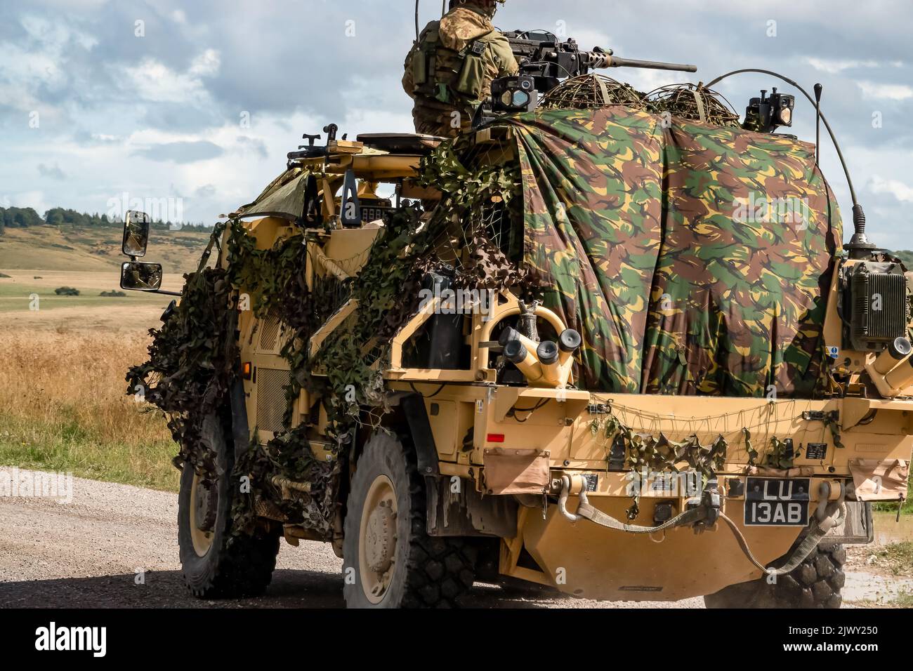 british army Supacat Jackal 4x4 rapid assault, fire support and ...