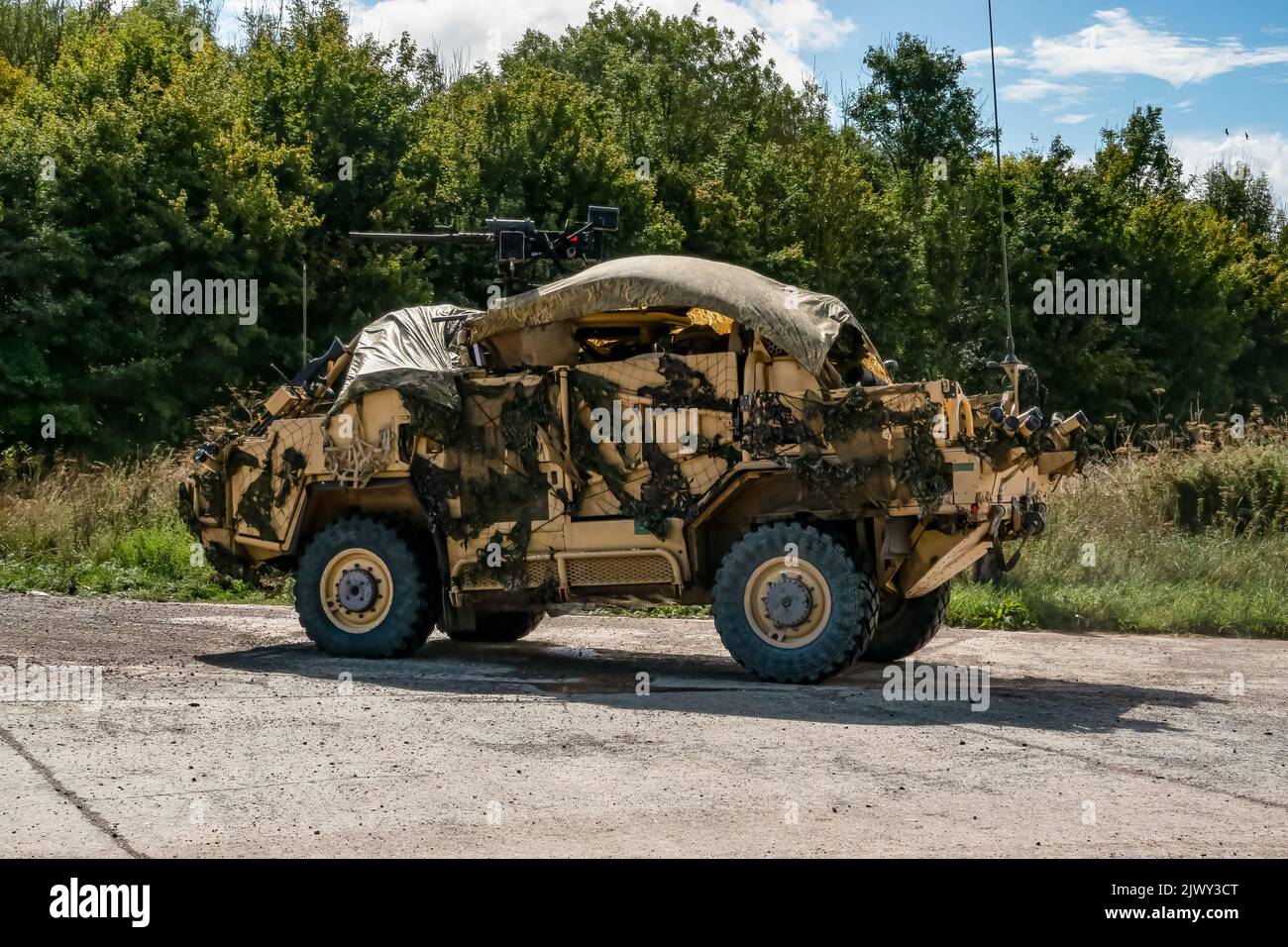 british army Supacat Jackal 4x4 rapid assault, fire support and ...