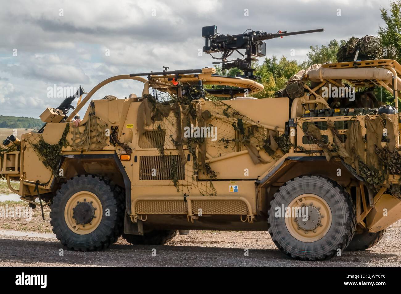 british army Supacat Jackal 4x4 rapid assault, fire support and ...