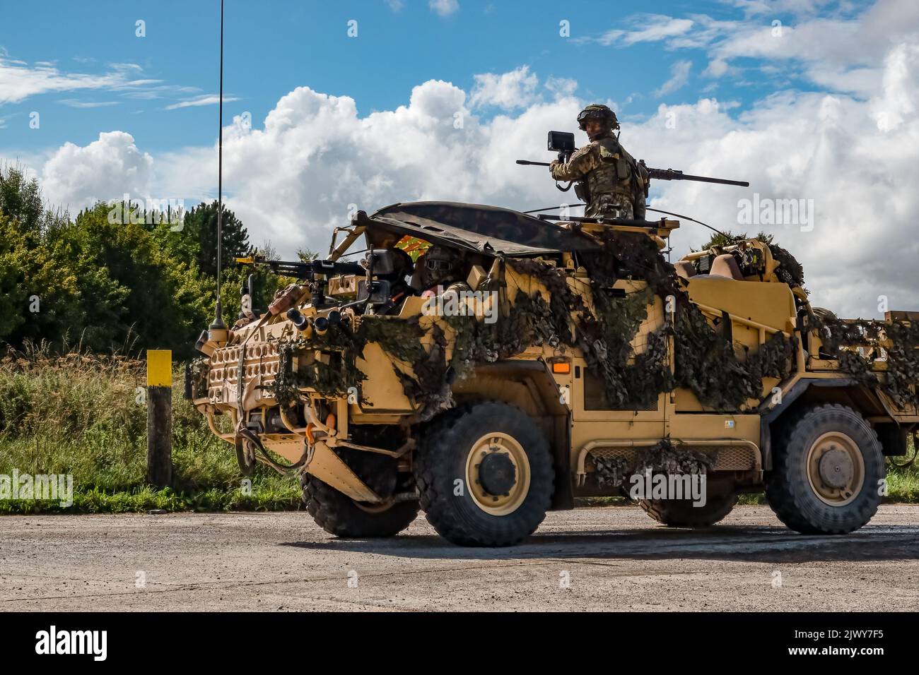 british army Supacat Jackal 4x4 rapid assault, fire support and ...