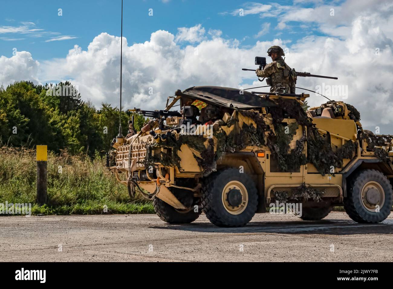 british army Supacat Jackal 4x4 rapid assault, fire support and ...