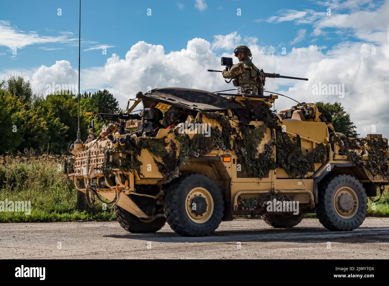 british army Supacat Jackal 4x4 rapid assault, fire support and ...
