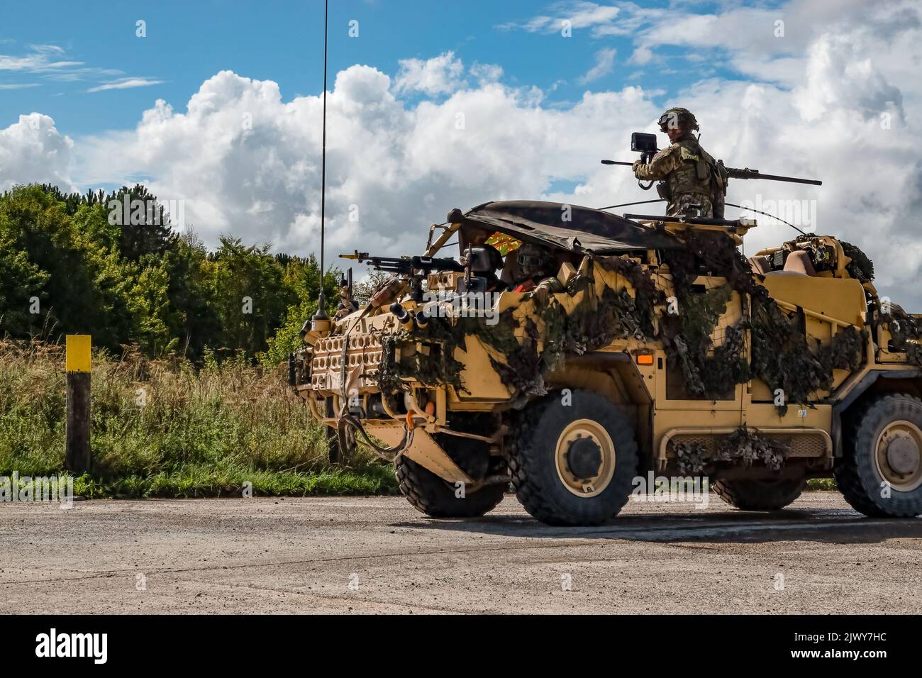 british army Supacat Jackal 4x4 rapid assault, fire support and ...