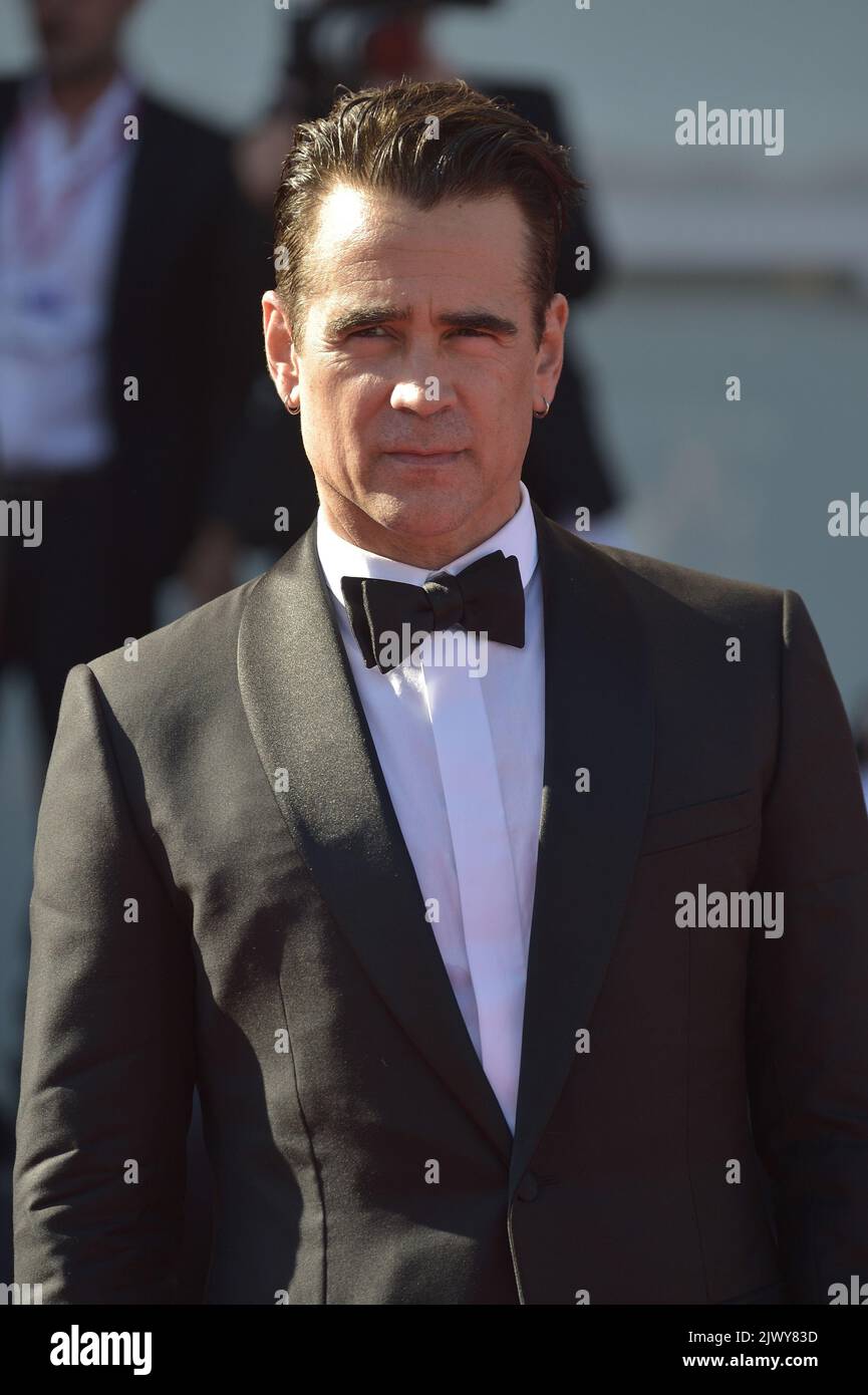 Venezia, Italy. 06th Sep, 2022. Colin Farrell arrives on the red carpet ...