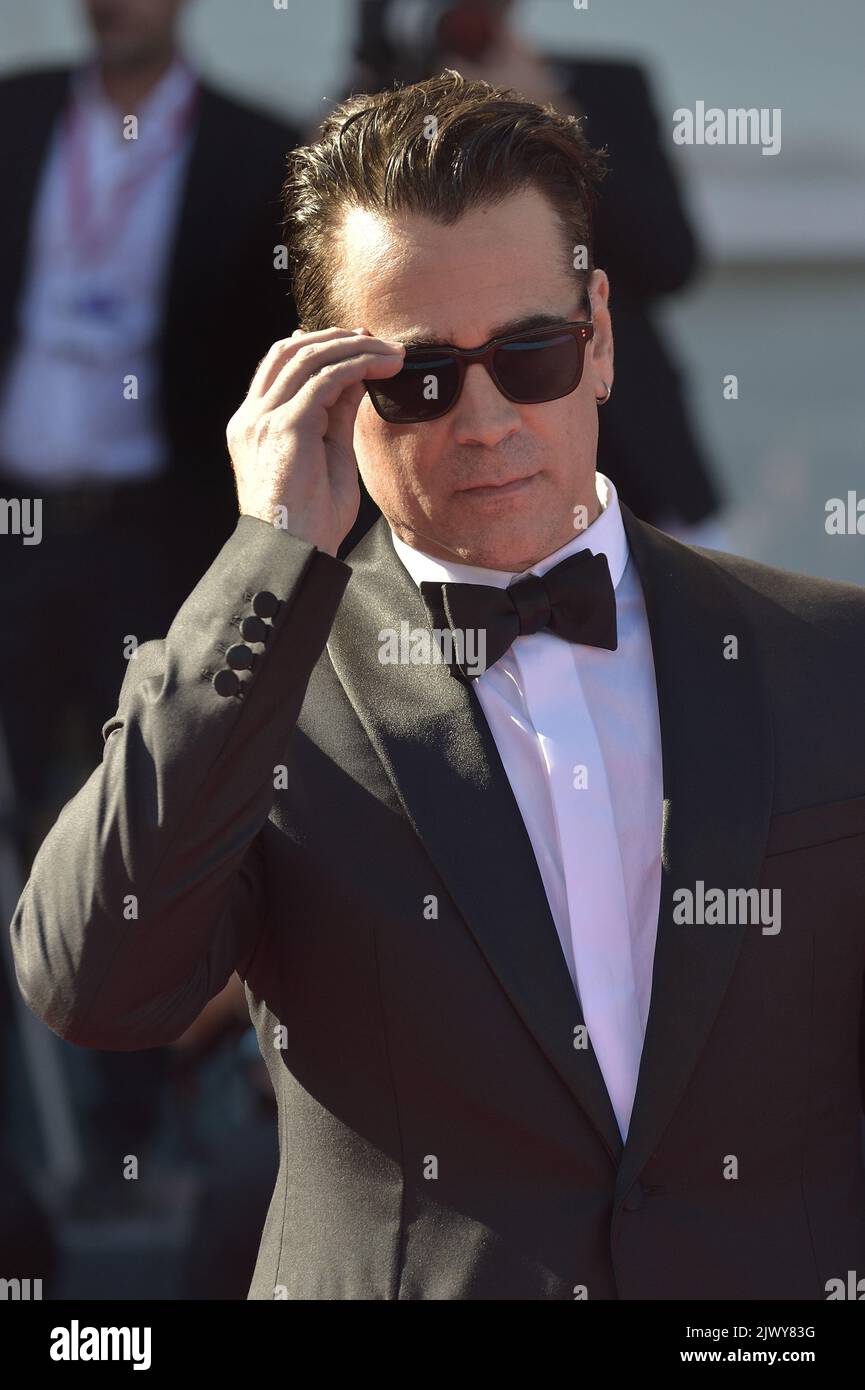 Venezia, Italy. 06th Sep, 2022. Colin Farrell arrives on the red carpet ...