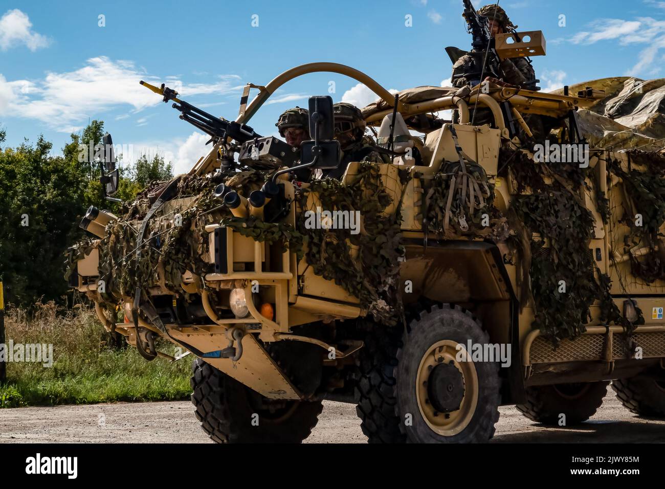 british army Supacat Jackal 4x4 rapid assault, fire support and ...
