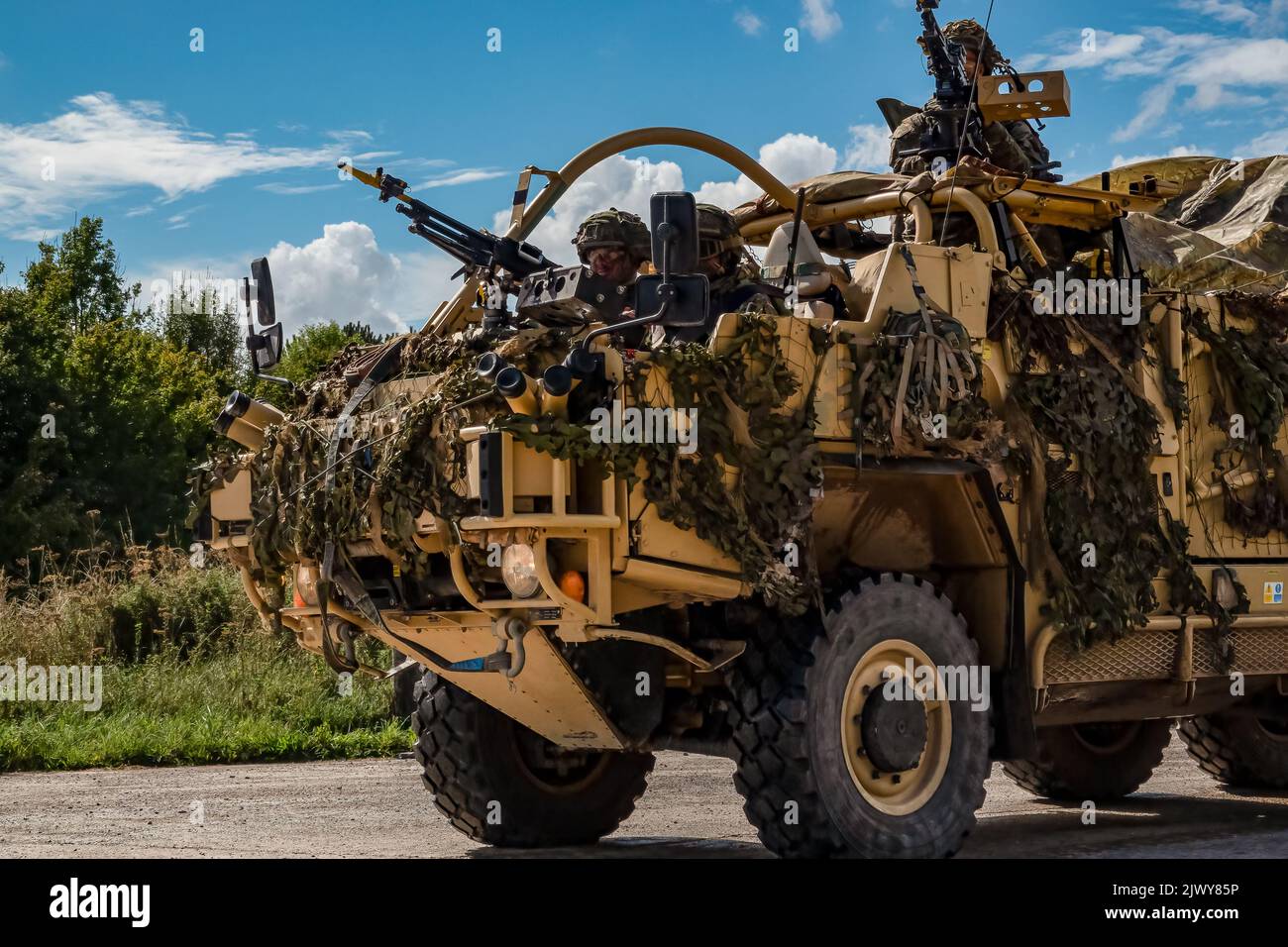 british army Supacat Jackal 4x4 rapid assault, fire support and ...
