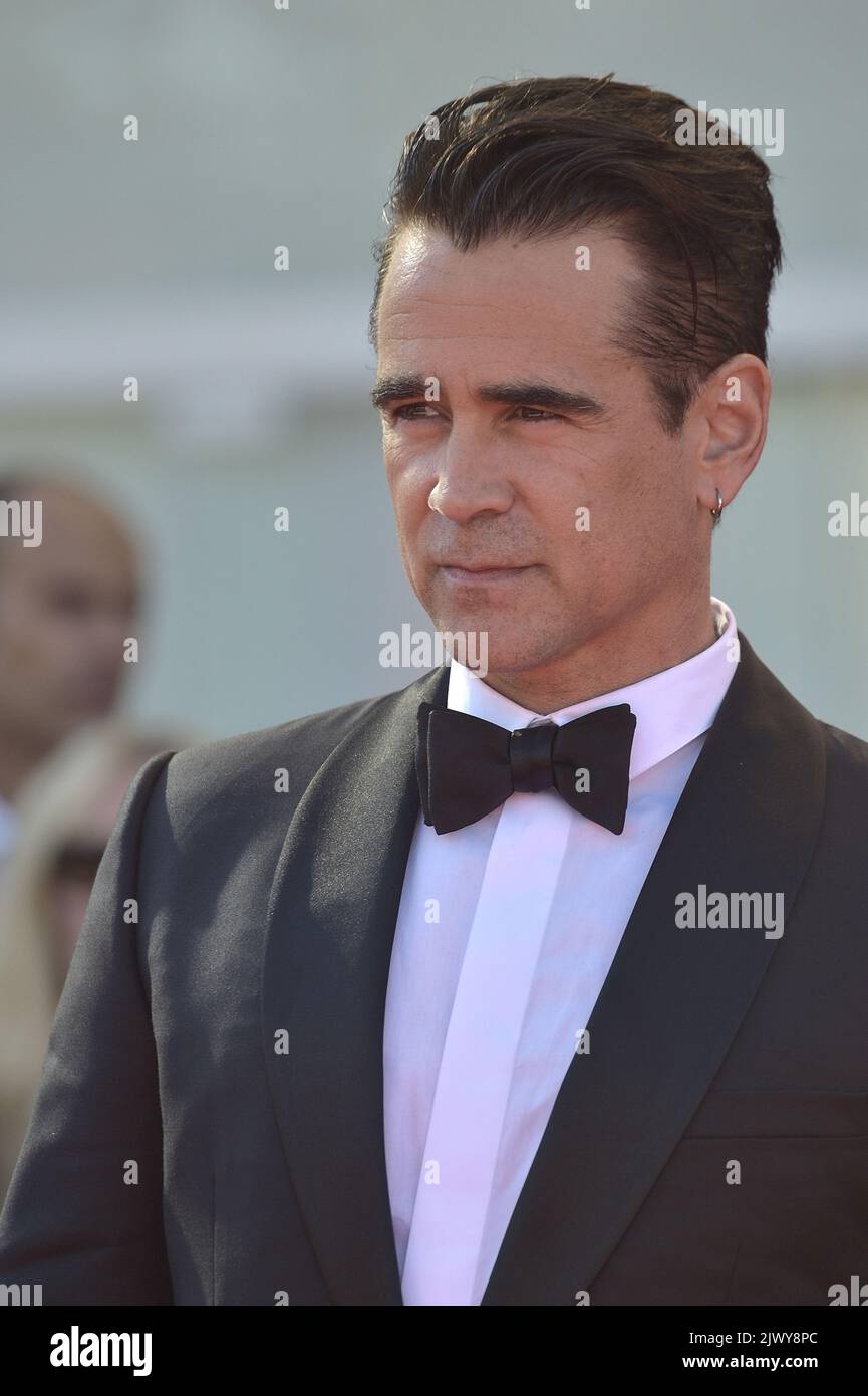 Venezia, Italy. 06th Sep, 2022. Colin Farrell arrives on the red carpet ...