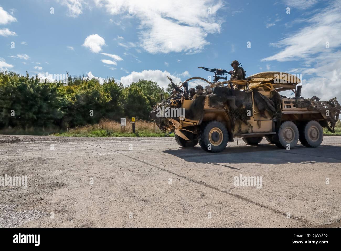 british army Supacat Coyote 6x6 4x4 rapid assault, fire support and ...