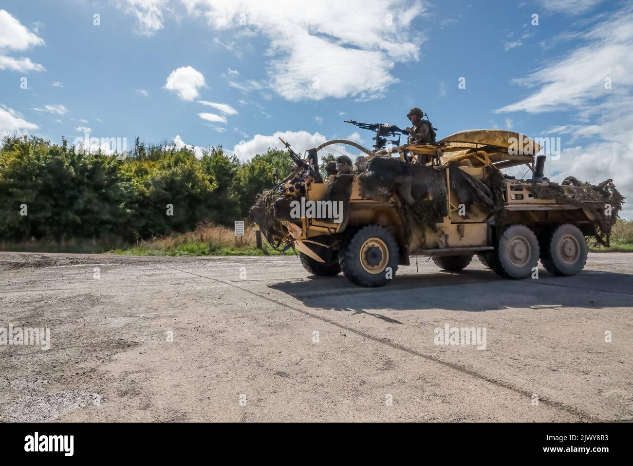 british army Supacat Coyote 6x6 4x4 rapid assault, fire support and ...