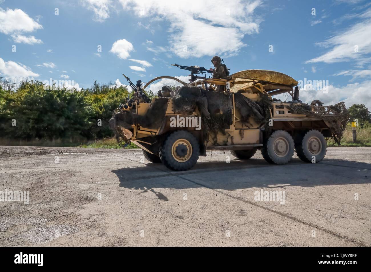 british army Supacat Coyote 6x6 4x4 rapid assault, fire support and ...