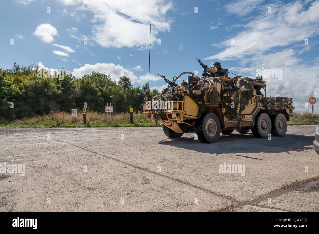 british army Supacat Coyote 6x6 4x4 rapid assault, fire support and ...