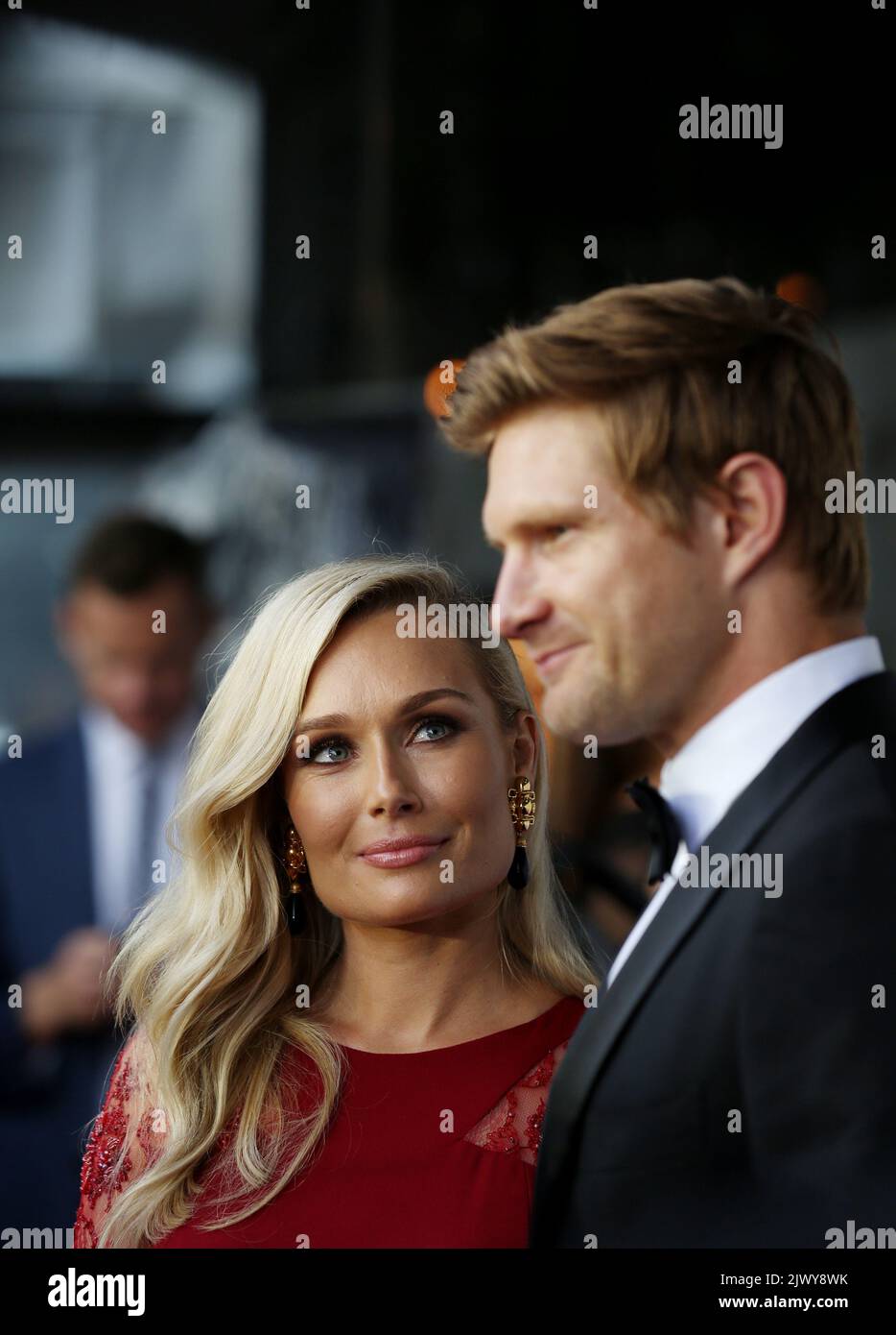 Shane Watson and wife Lee Watson on the red carpet at the 2015 Allan ...
