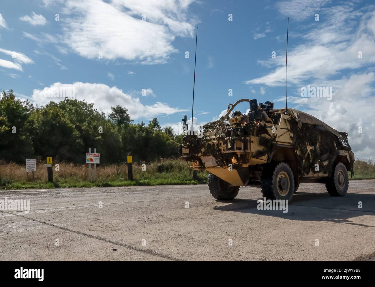 british army Supacat Jackal 4x4 rapid assault, fire support and ...