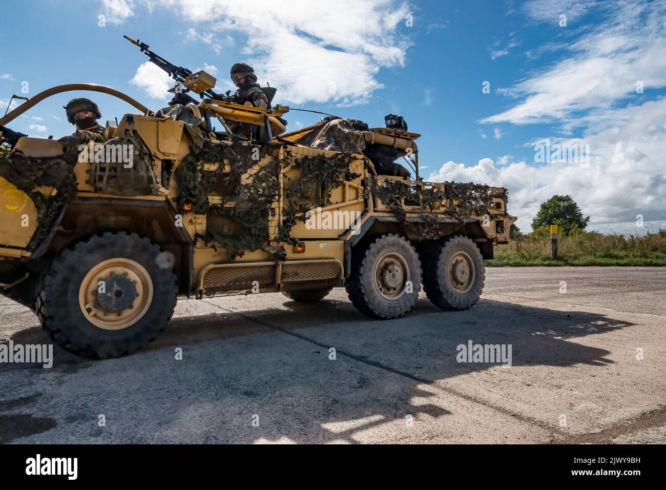 british army Supacat Coyote 6x6 4x4 rapid assault, fire support and ...