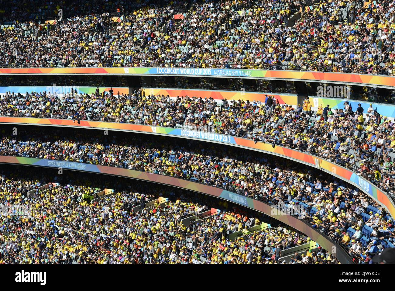 The crowds during the 2015 ICC World Cup cricket Australia verses New ...