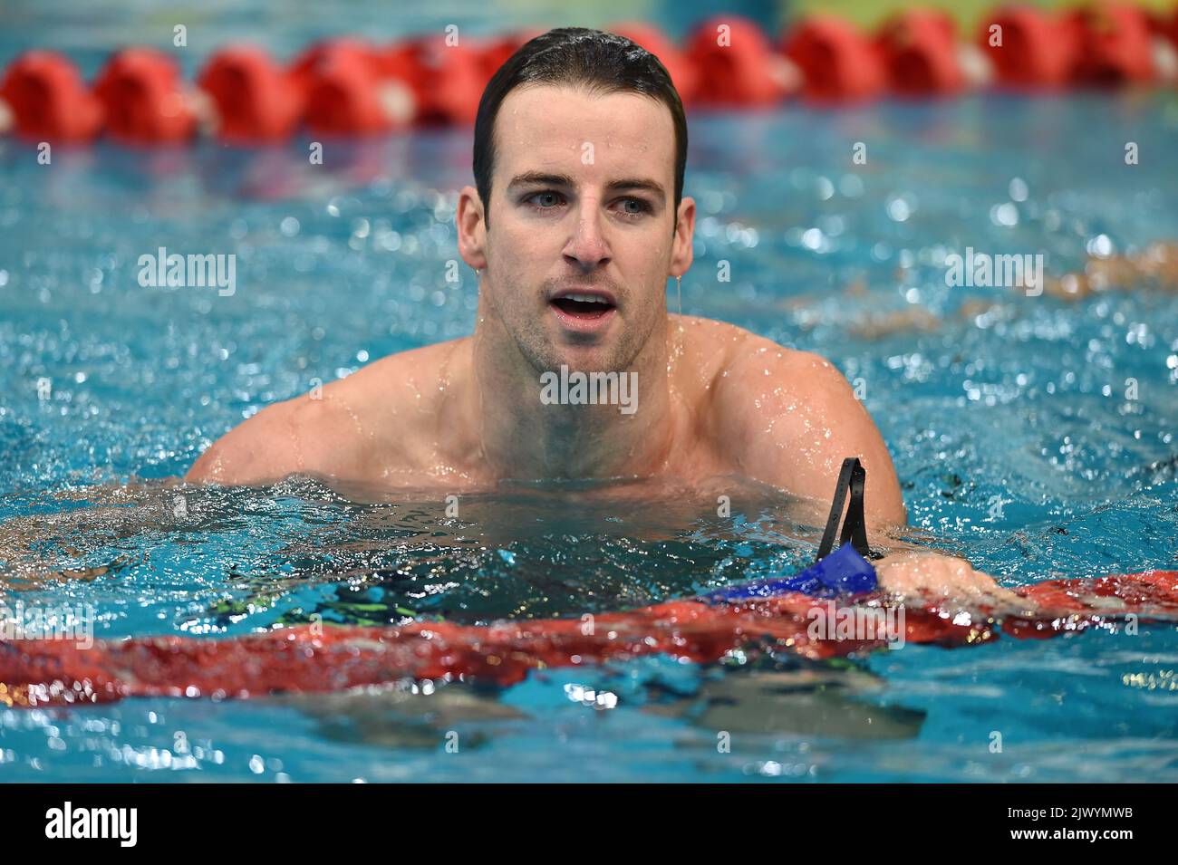James Magnussen leaves the pool after winning the Men's 50m Freestyle ...