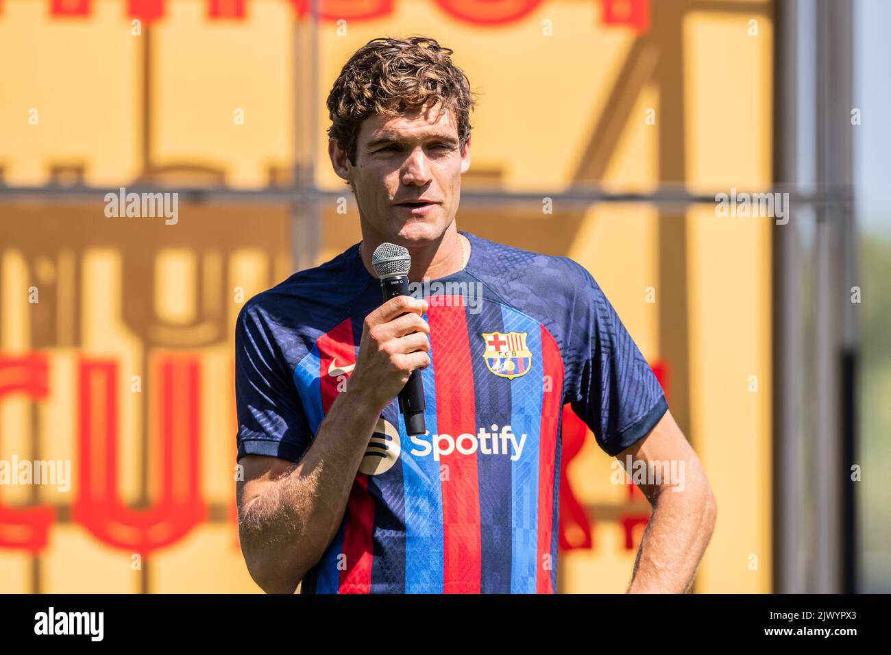 Marcos Alonso poses for photo during his presentation as a new player ...