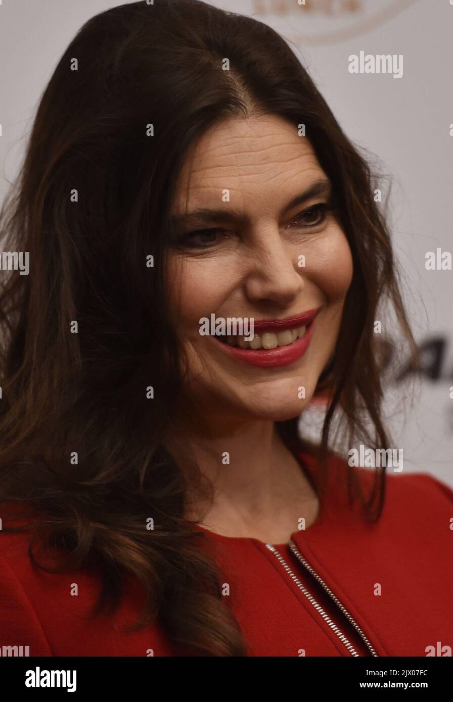 Gretel Packer arrives at the Million Dollar Lunch annual fundraiser for ...