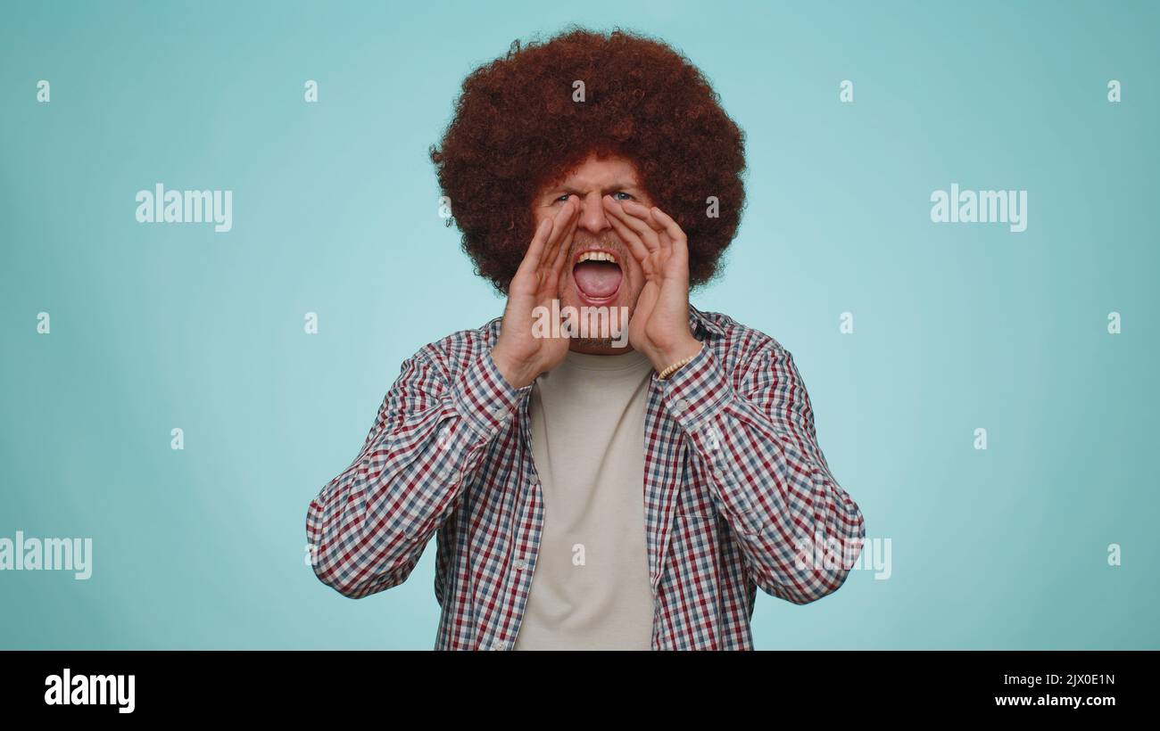 Man shouting hi hi-res stock photography and images - Alamy