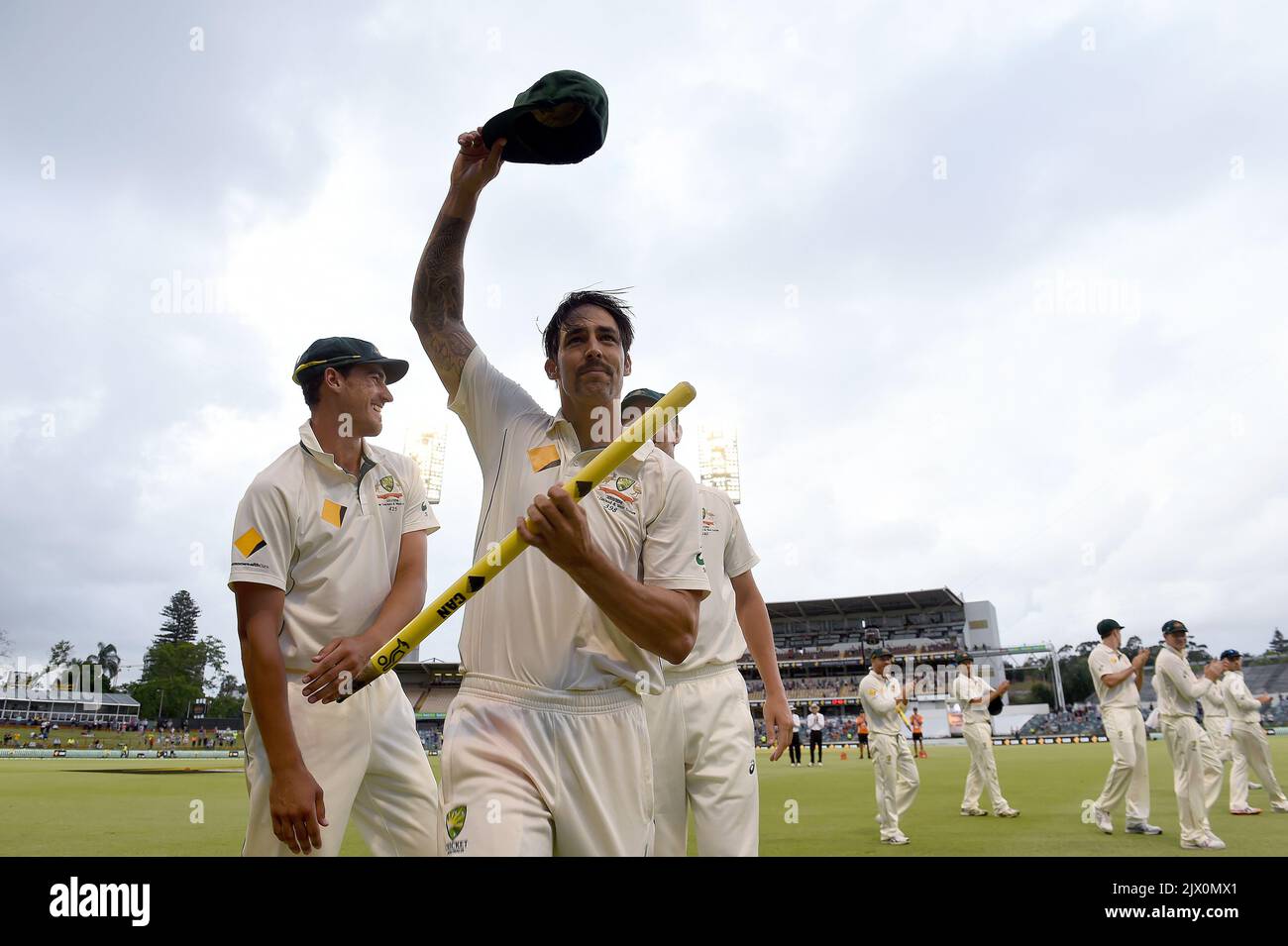 Australian cricketer Mitchell Johnson is farewelled as he leaves the ...