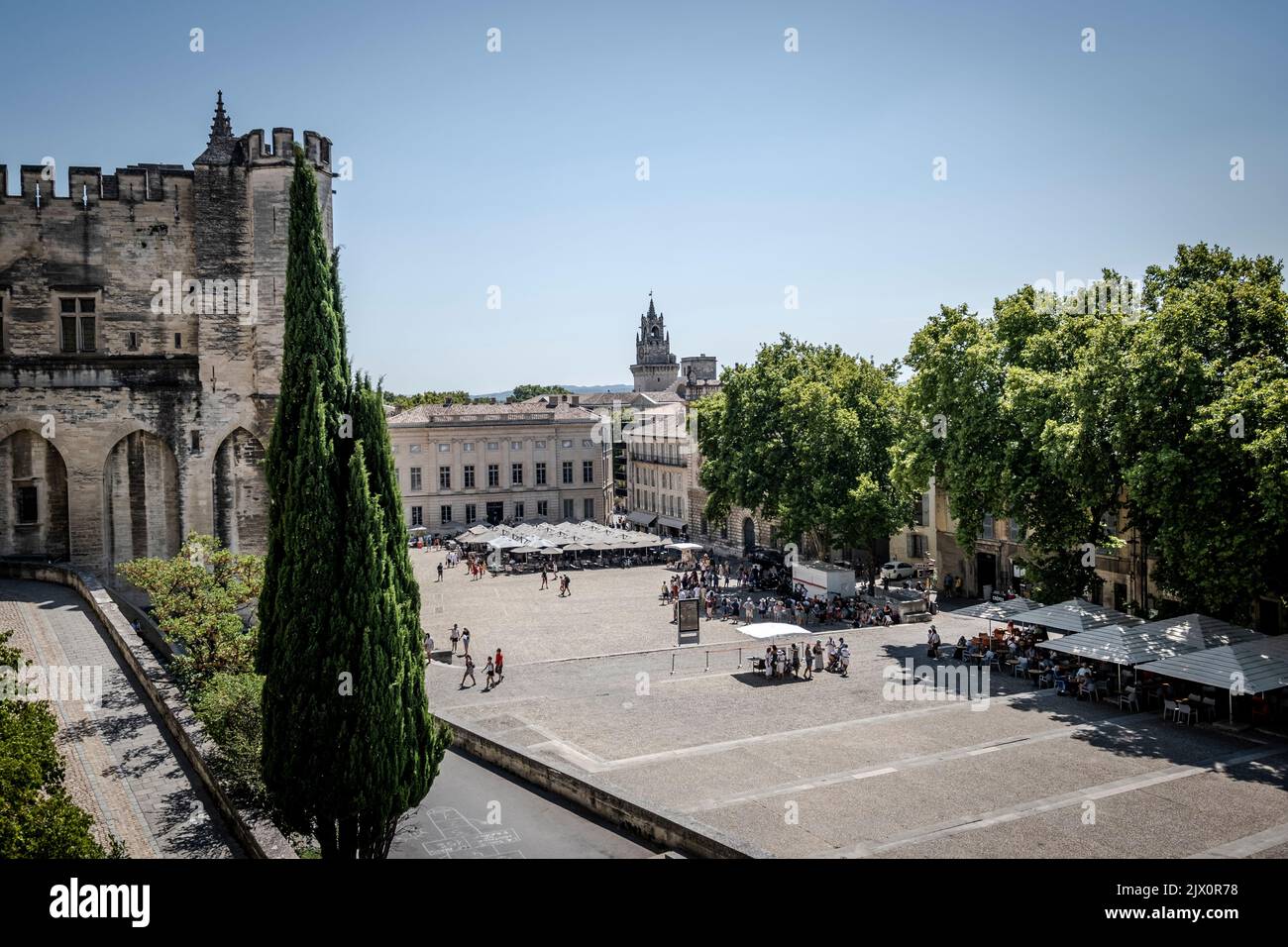 Ancient Popes Palace, Saint-Benezet, Avignon, Provence, France. Famous ...