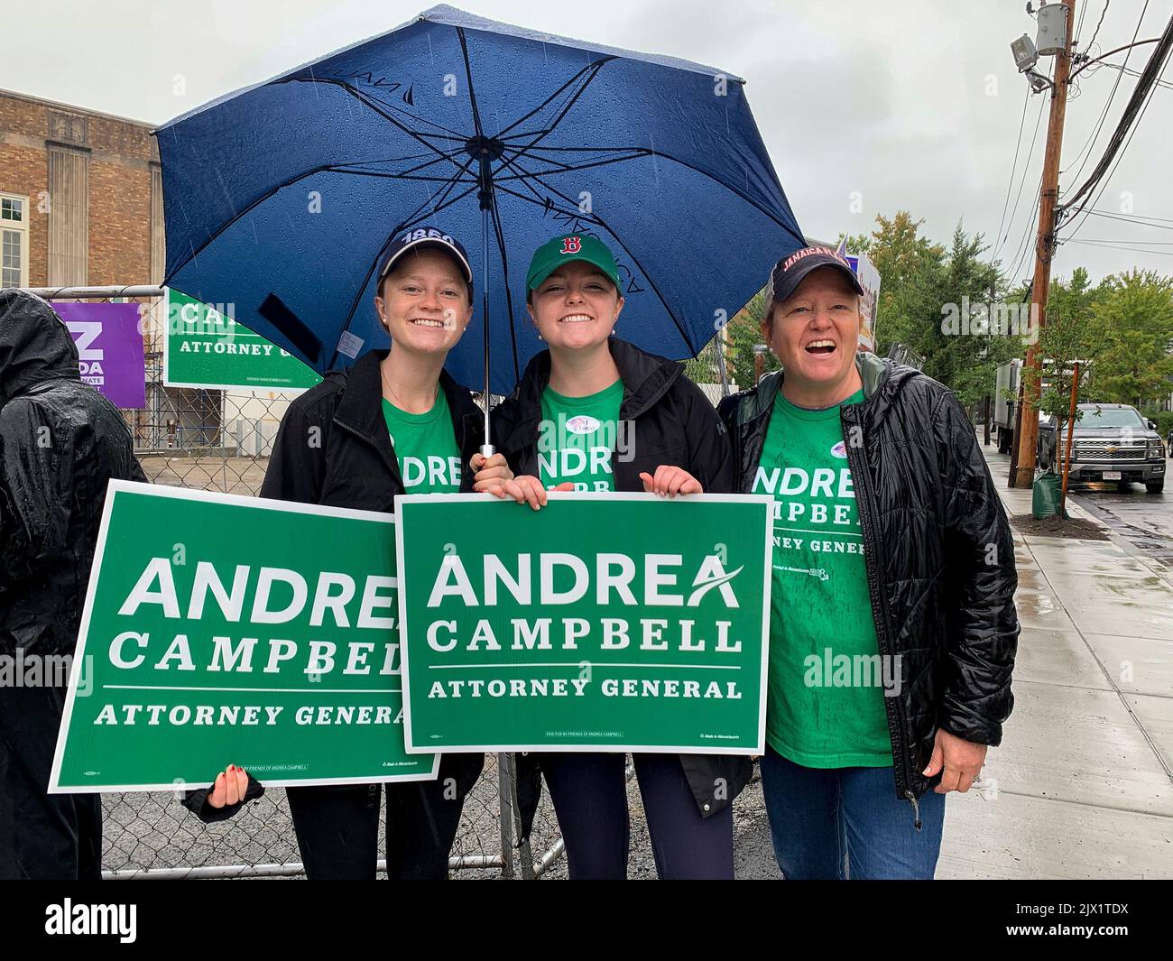 Jamaica Plain, Massachusetts, USA. 6th Sep, 2022. Twins Elizabeth and ...