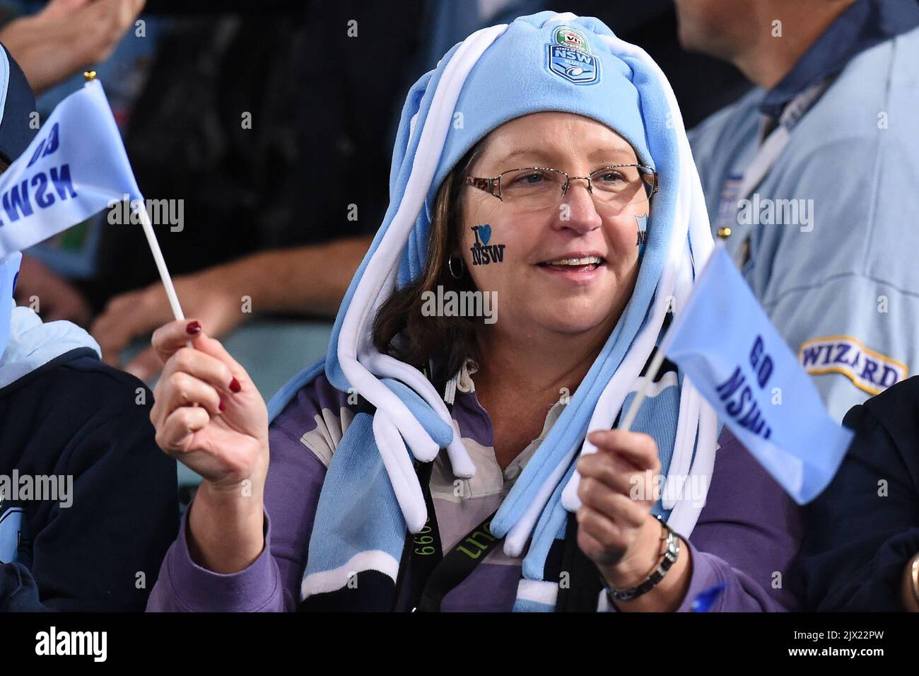 Blues fans cheer ahead of State of Origin Game I between the NSW Blues ...